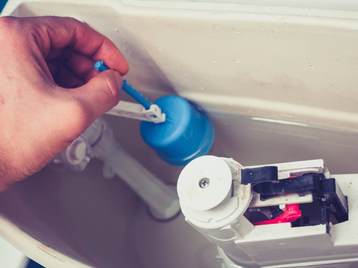 Are Toilet Fill Valves Universal? | Benjamin Franklin